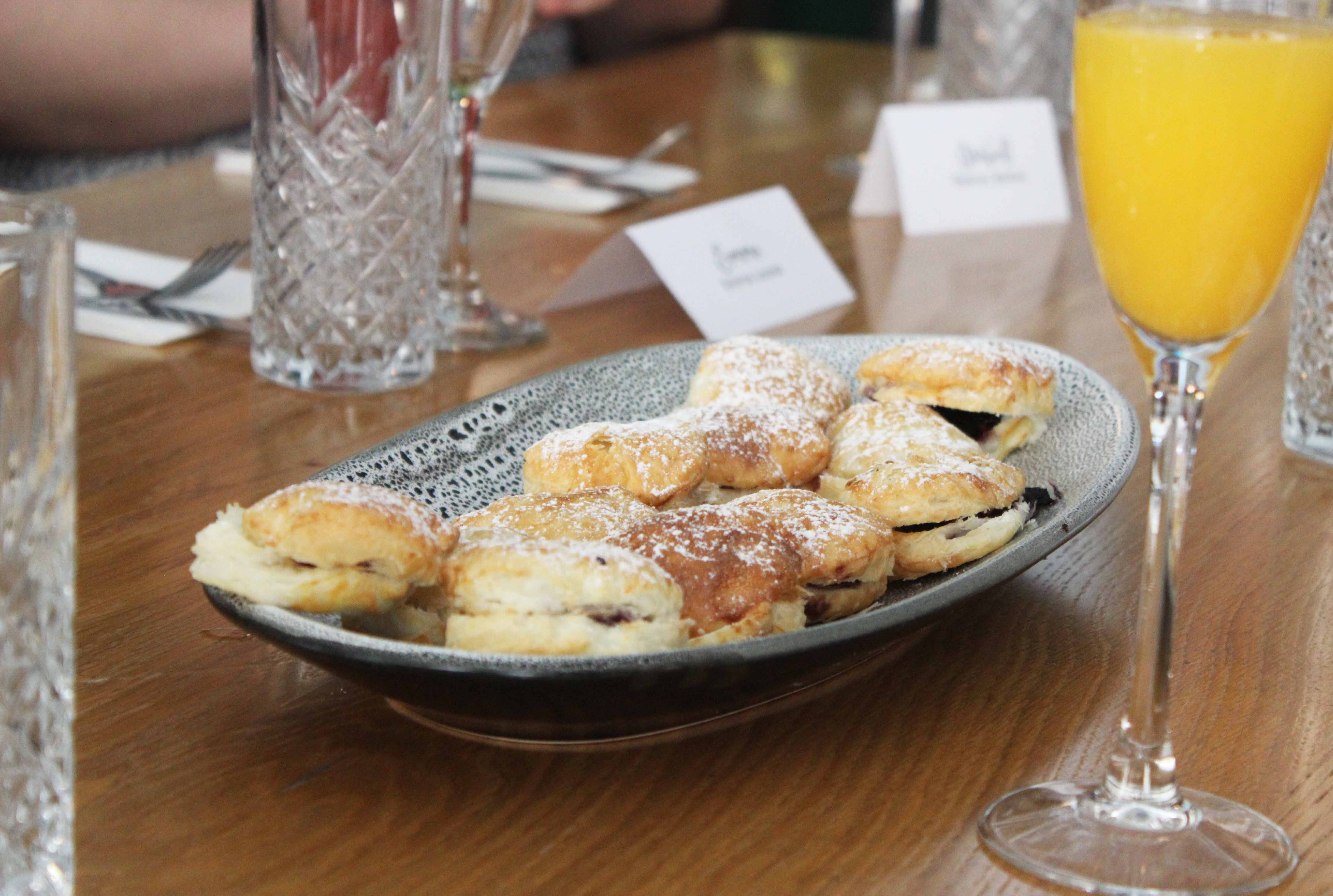 Bottomless Brunch at The Lula Inn – A Style Collector